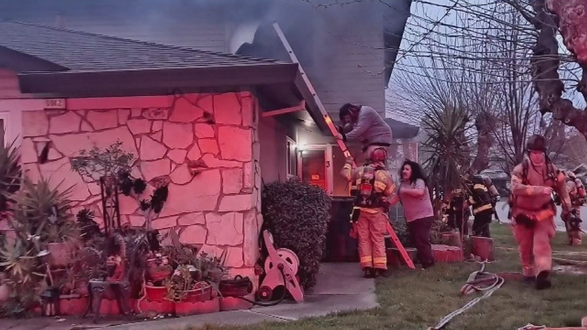 2 displaced following fourplex fire in Rosemont | abc10.com