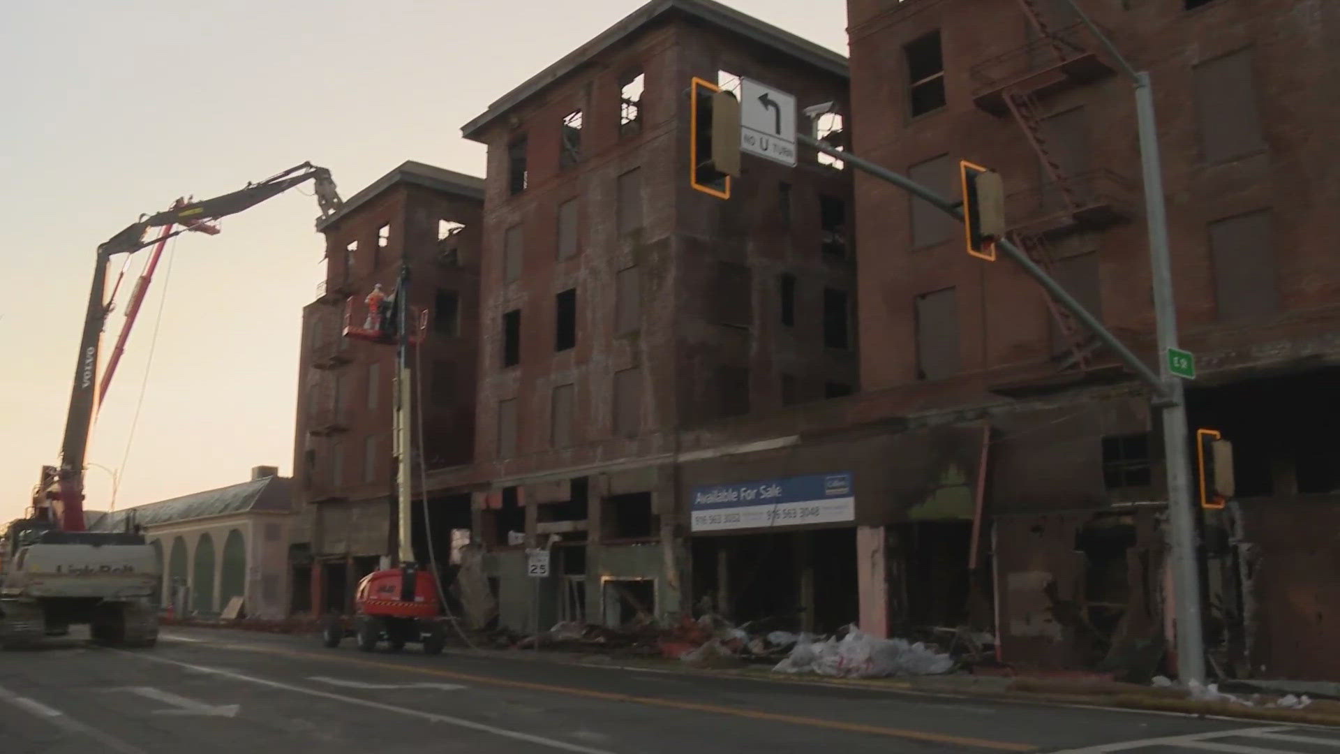 Spend the night in Calpine Fire Lookout in California | Bartell's ...