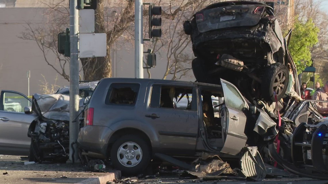 1 dead, 10 injured after 13-year-old steals family car, crashes | abc10.com 1 dead, 10 injured after 13-year-old steals family car, crashes | abc10.com