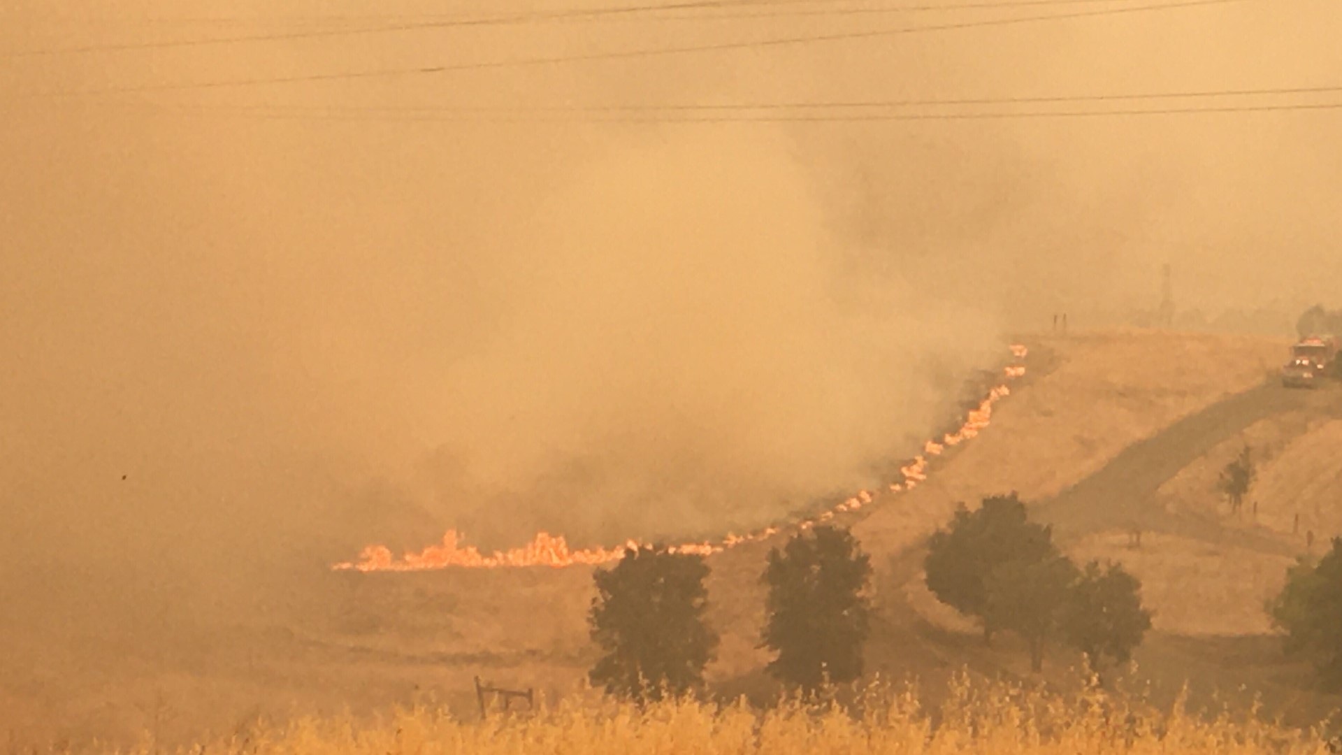 LNU Lightning Complex Fire | Sights & Sounds from the ground | abc10.com