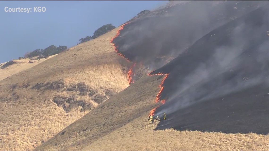 Marsh Complex fire burning in Contra Costa County | abc10.com