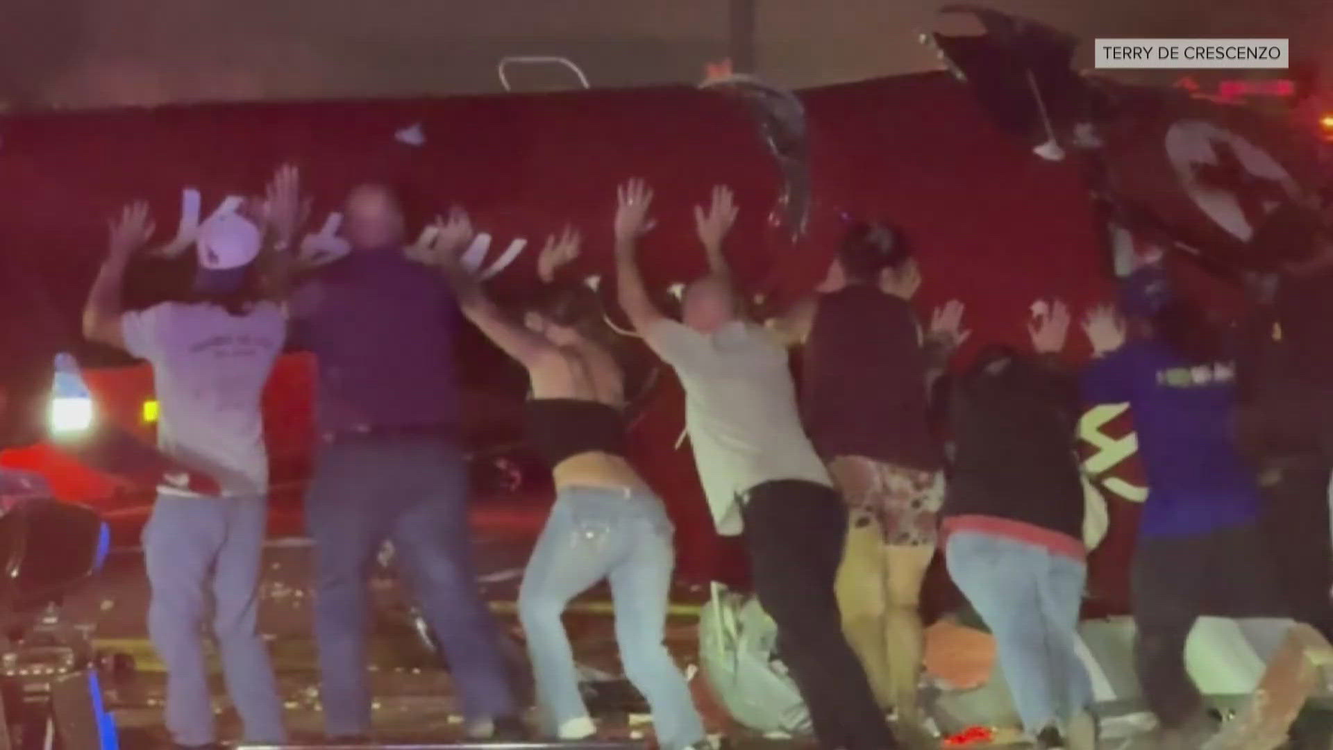 Bystanders unite to lift helicopter after Sacramento crash | abc10.com