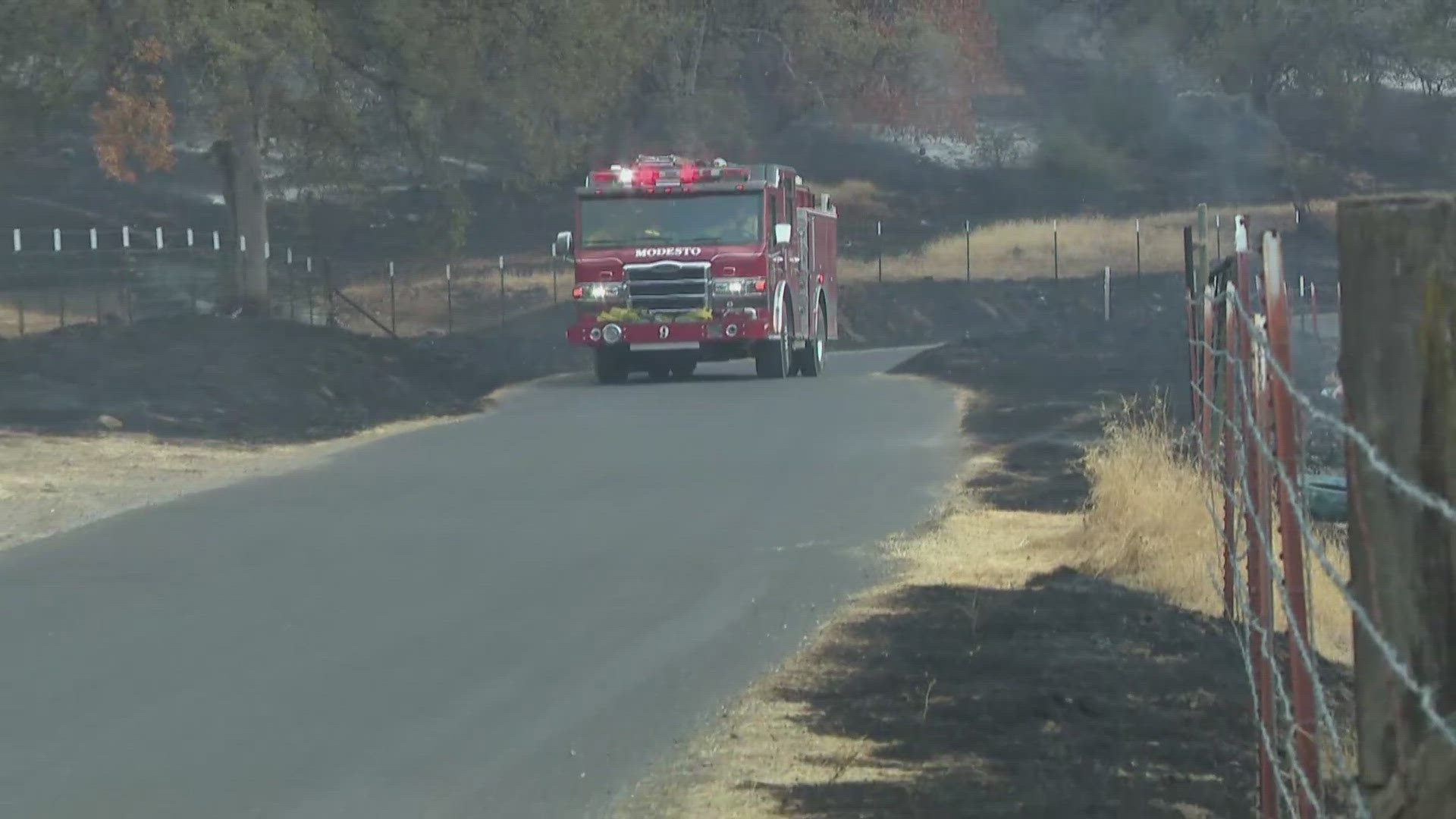 California Wildfires: Lightning Complex Fire burns in Tuolumne ...