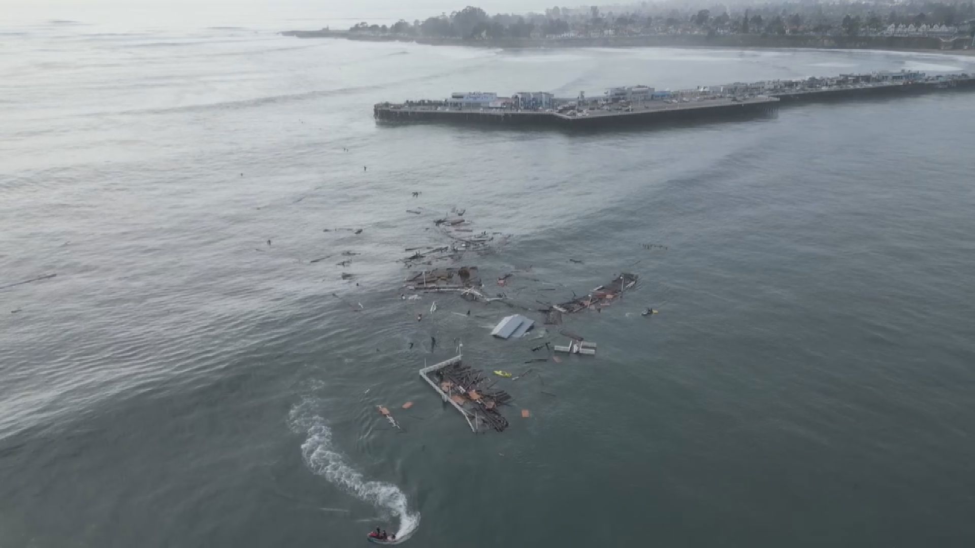 Wharf collapses at Santa Cruz bay amid high surf warning | abc10.com