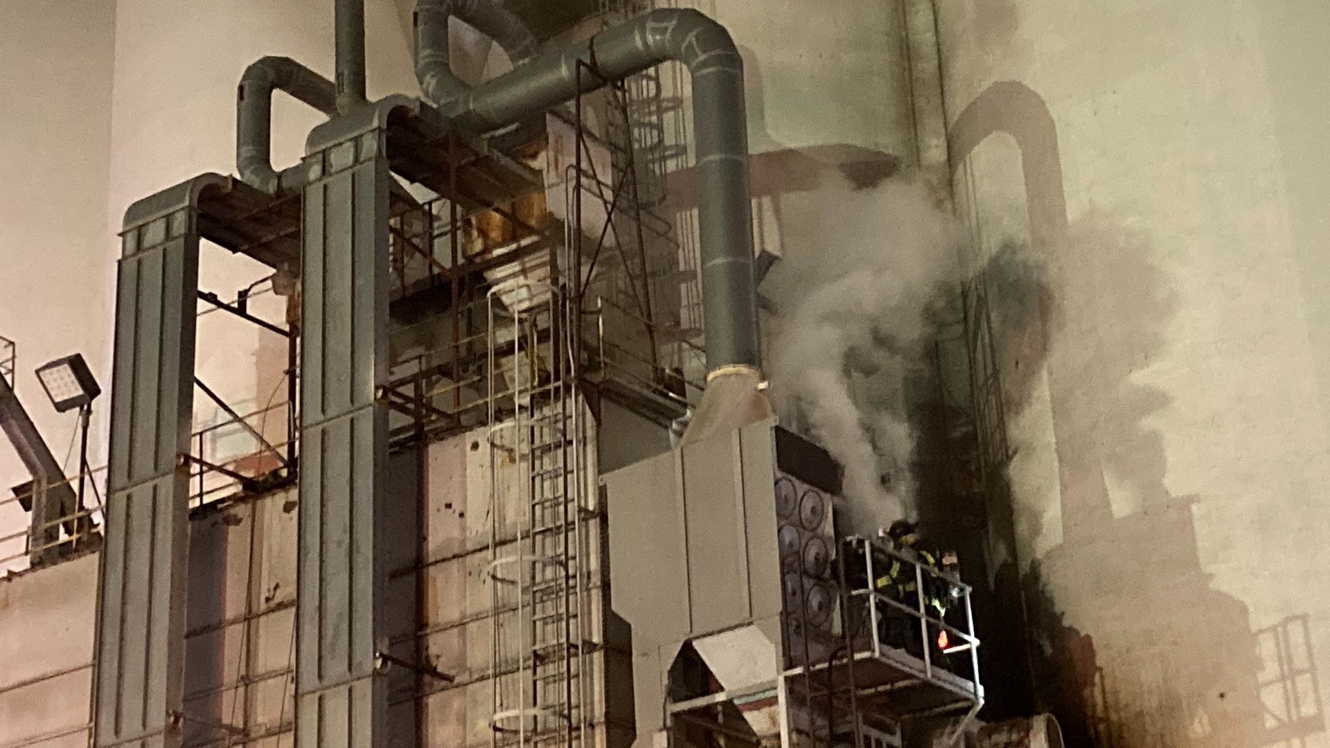 Sacramento's Blue Diamond Factory: Small fire on Friday morning | abc10.com