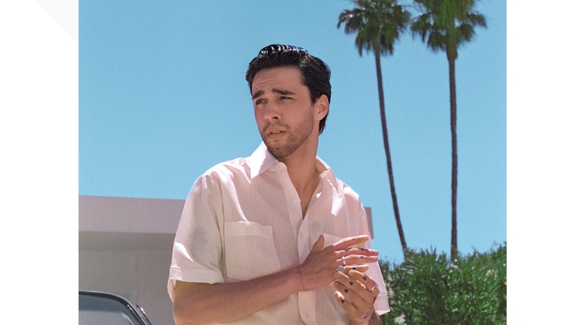 Stephen Sanchez: Tour, tickets and busking in Sacramento | abc10.com