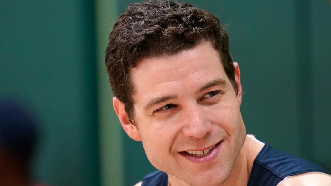 Former Kings player Jimmer Fredette retires from basketball | abc10.com