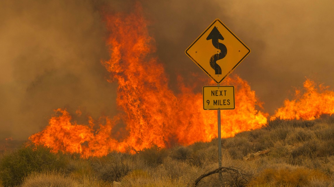 Firefighters contain a quarter of California-Nevada wildfire | abc10.com