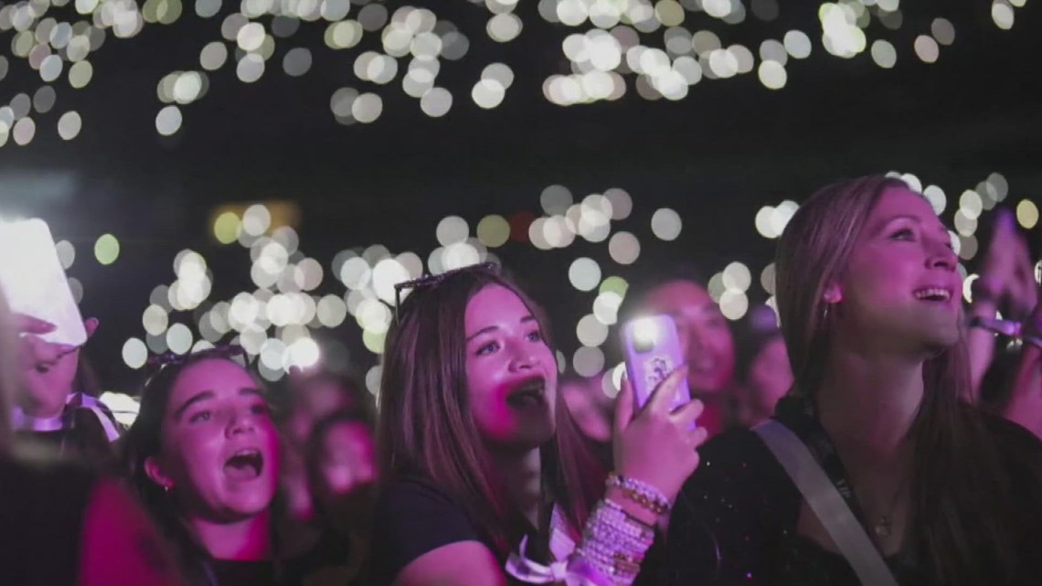 FTC ruling finalizes ban on junk fees for hotels and concert tickets ...