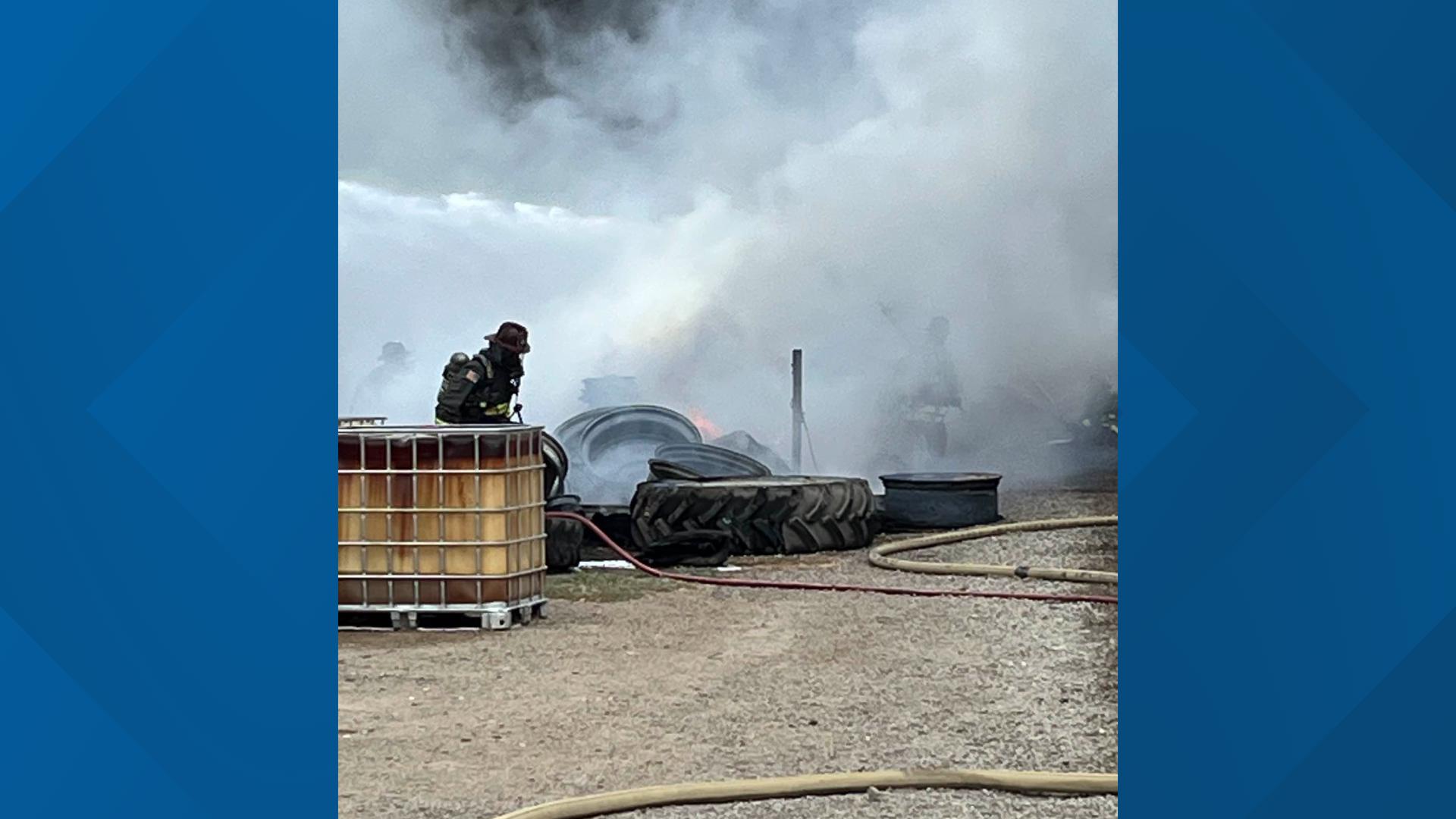Tracy tire fire causes big smoke column, burns equipment | abc10.com