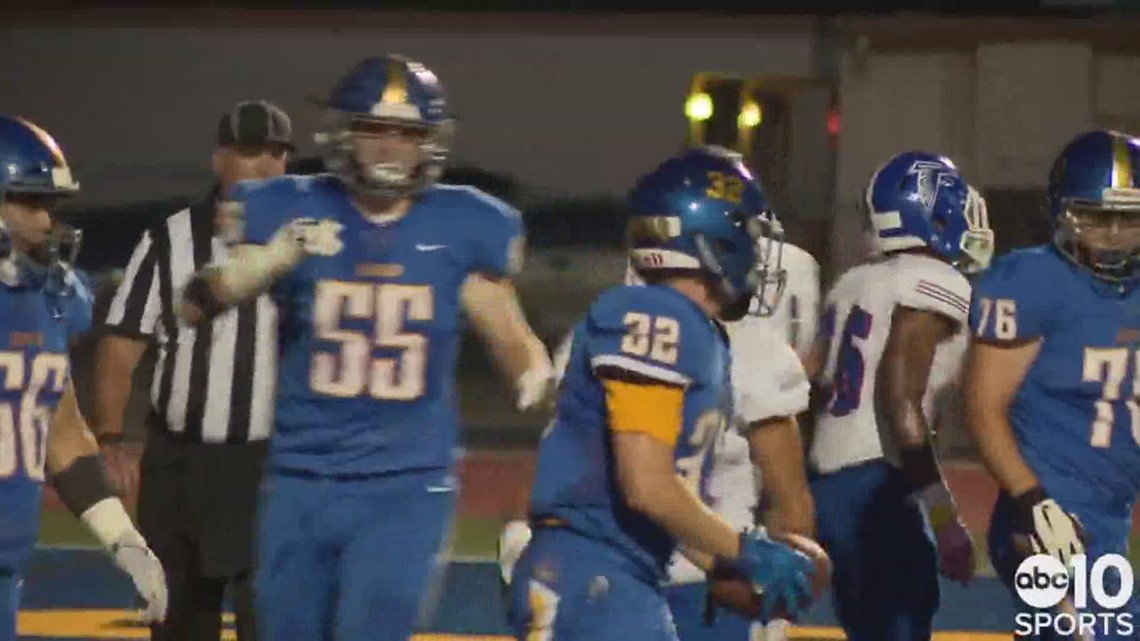 Lincoln Fighting Zebras maul the Atwater Falcons 43-0 | abc10.com