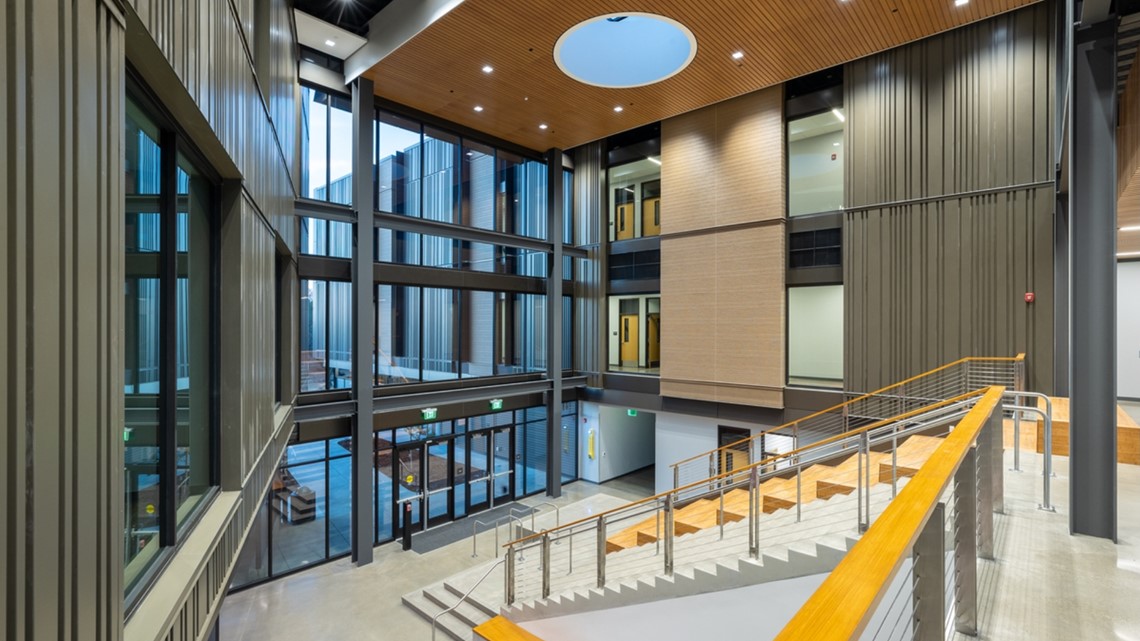 Sierra College opens new building in Rocklin | abc10.com