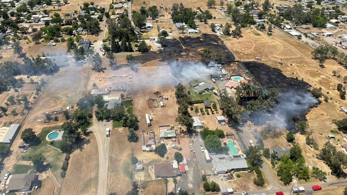 Rio Linda fire destroys one large building | abc10.com