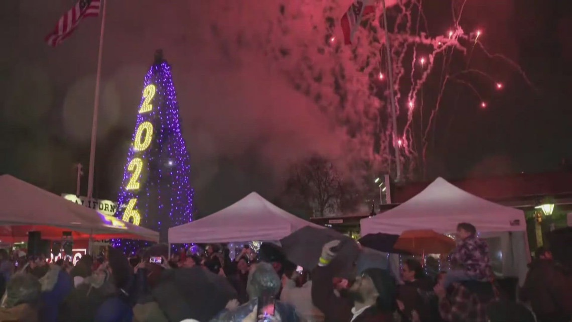 Old Sacramento New Year's Fireworks: Rain Didn't Stop the Fun - News ...