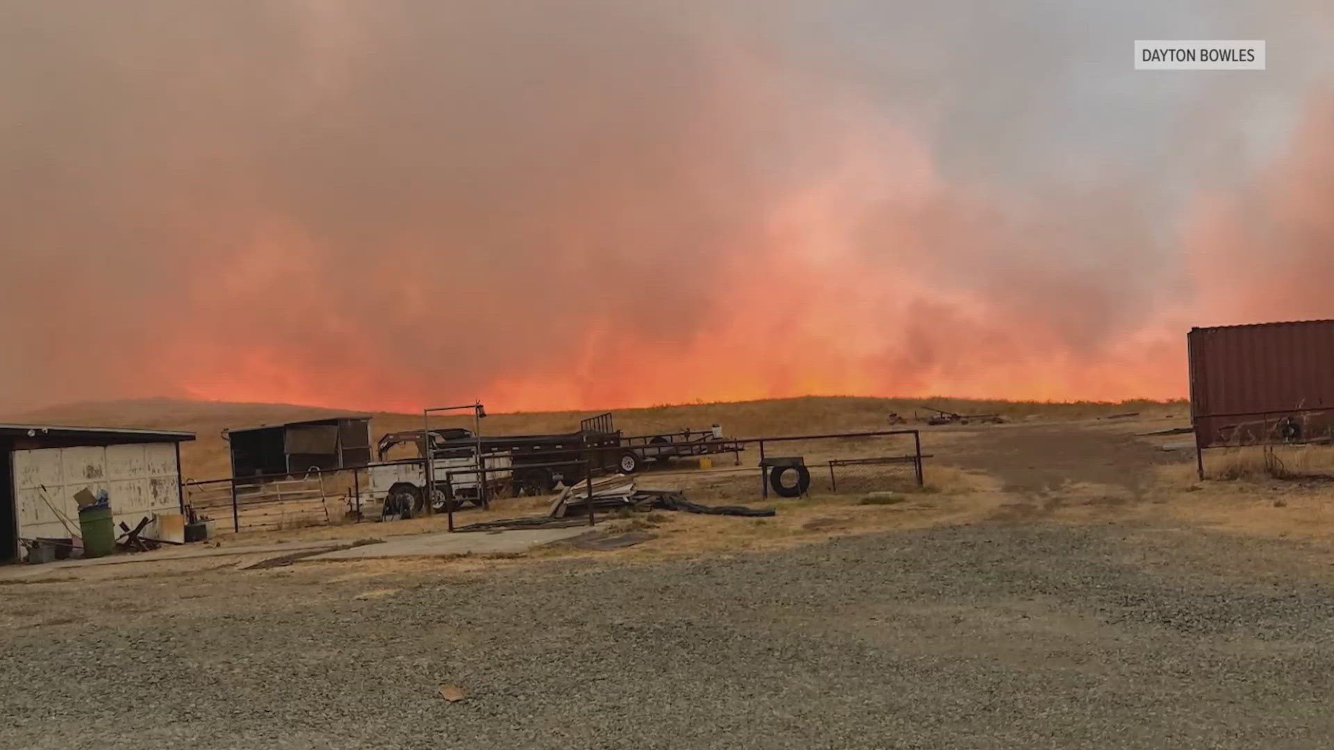 Sloughhouse wildfire: Family flees as lightning-sparked blaze nears ...