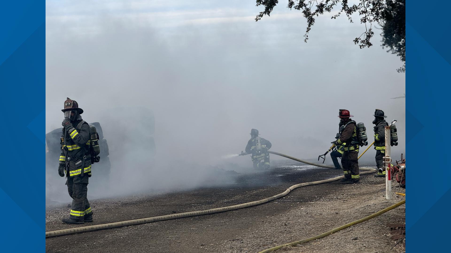 Tracy tire fire causes big smoke column, burns equipment | abc10.com