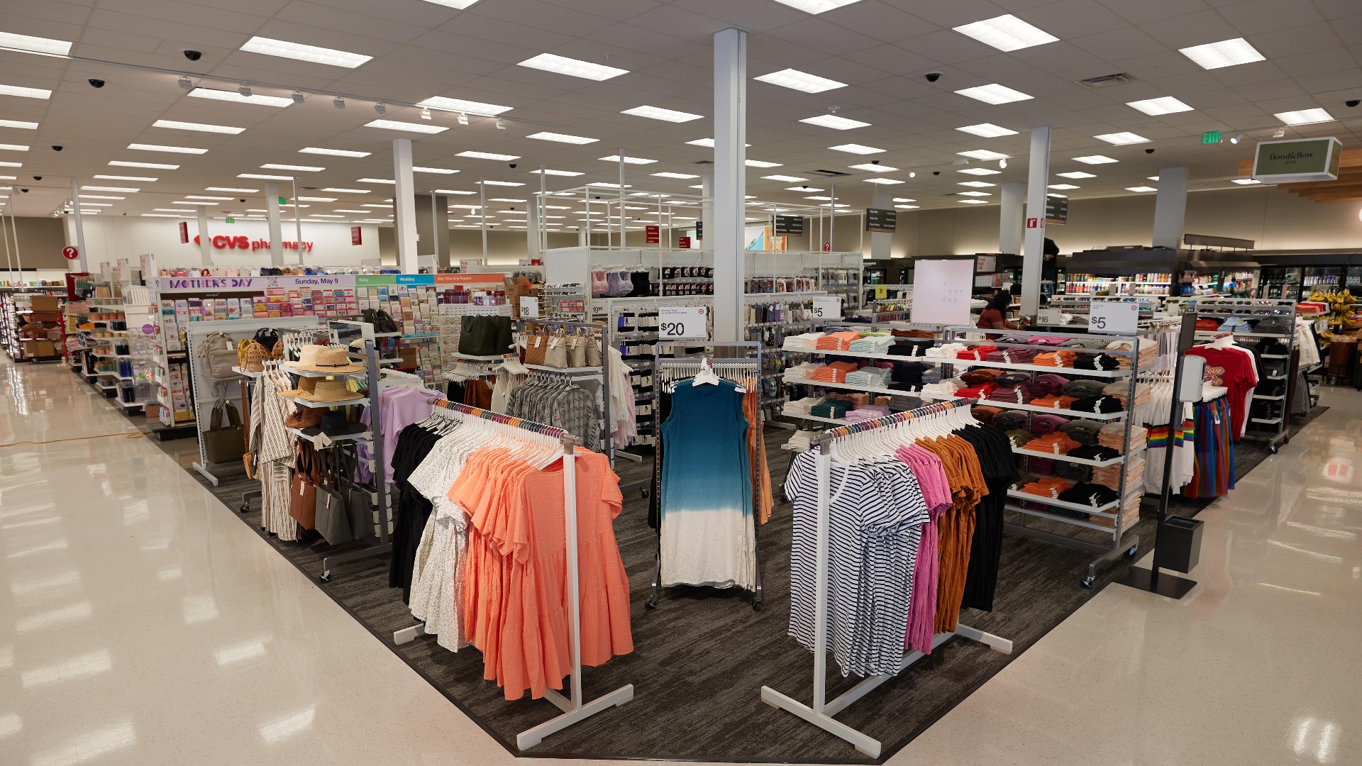 New Target opens 'small-format store' in midtown Sacramento | abc10.com