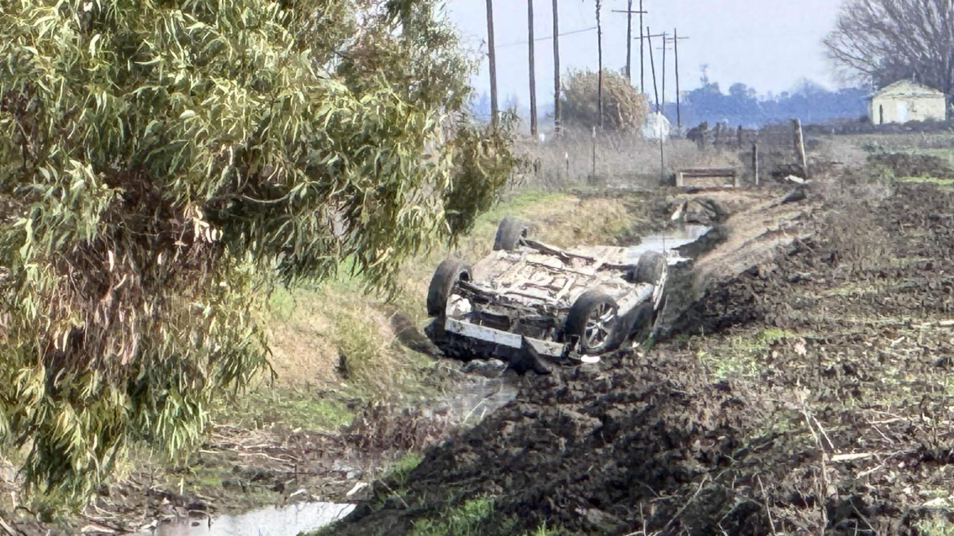 1 dead after single-vehicle crash in Yolo County, CHP says | abc10.com