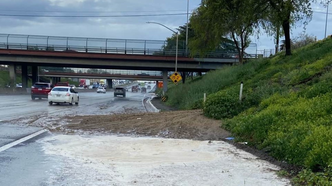 Modesto mudslide temporarily closes on-ramp for Hwy 99 | abc10.com