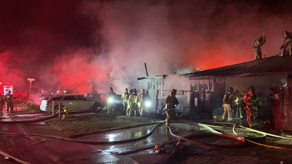 Fire destroys duplexes in Carmichael | abc10.com