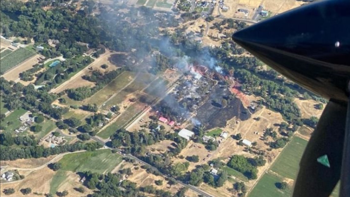 East Oakdale vegetation fire battled by crews | Updates | abc10.com