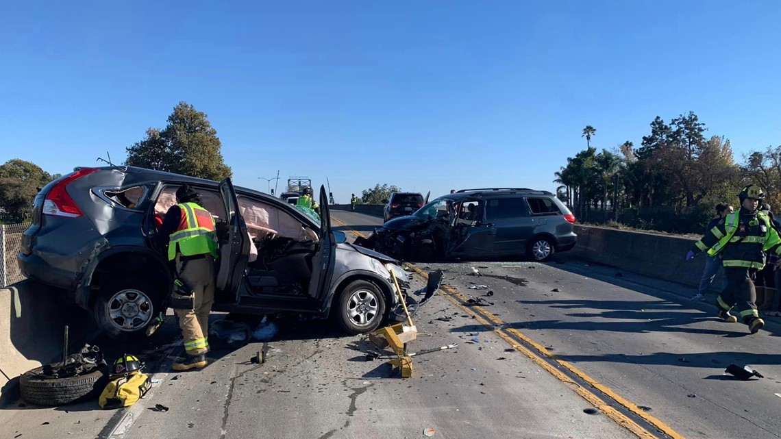 5 people hurt in Highway 12 crash near Isleton | abc10.com