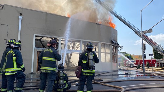 Crews battle two-alarm downtown Stockton structure fire | abc10.com