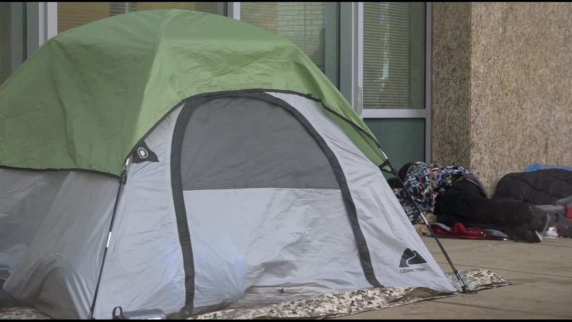 Sacramento City Hall to open as respite center for homeless | abc10.com