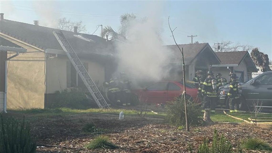 Crews battle structure fire in North Sacramento | abc10.com
