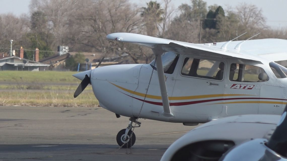 Experts reassure air safety after DC mid-air collision | abc10.com