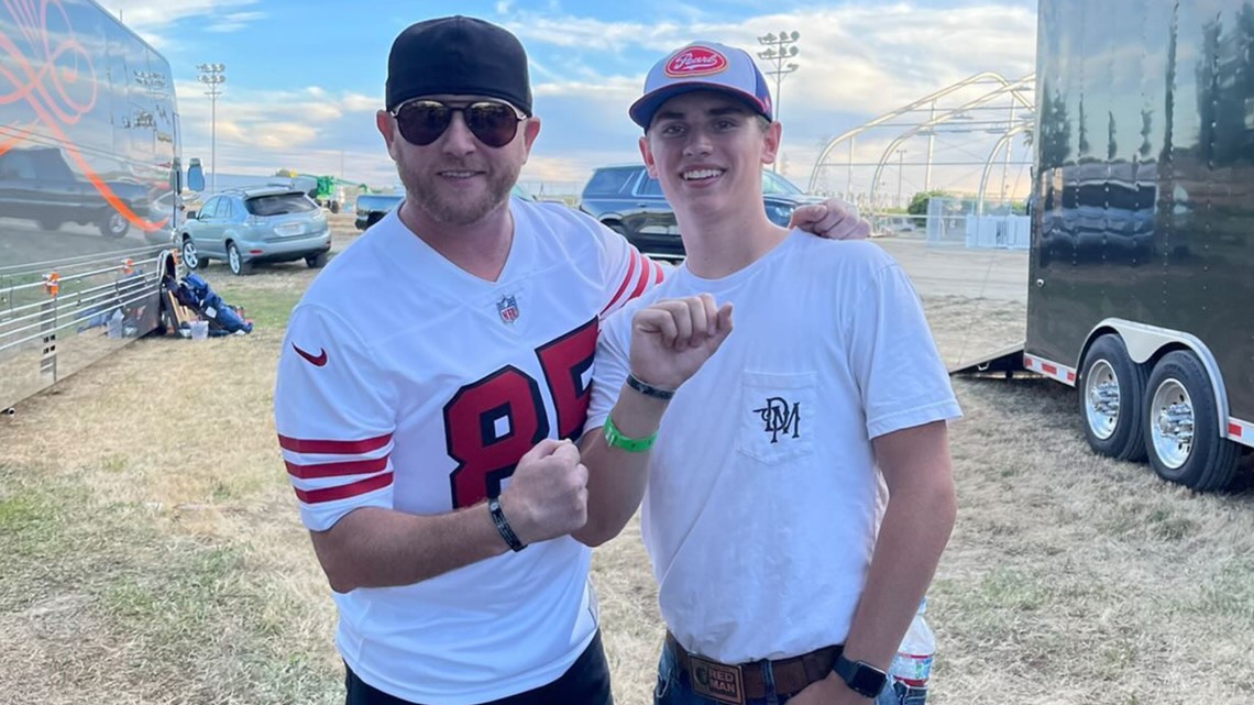 Cole Swindell dedicates song to late deputy Austin Ramsey | abc10.com