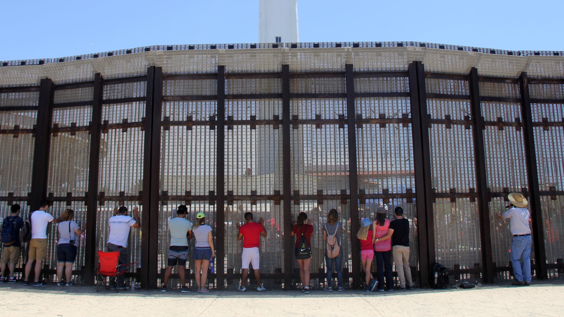 U.S. - Mexico Border Crisis: Stories from people who live it | abc10.com