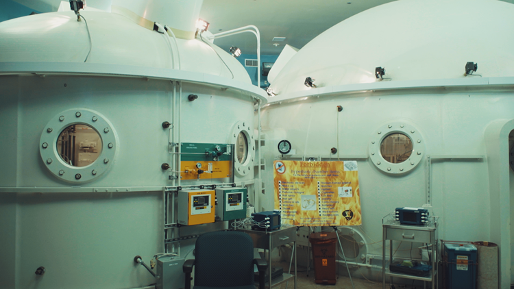 Healing under pressure: Inside a military hyperbaric chamber | abc10.com