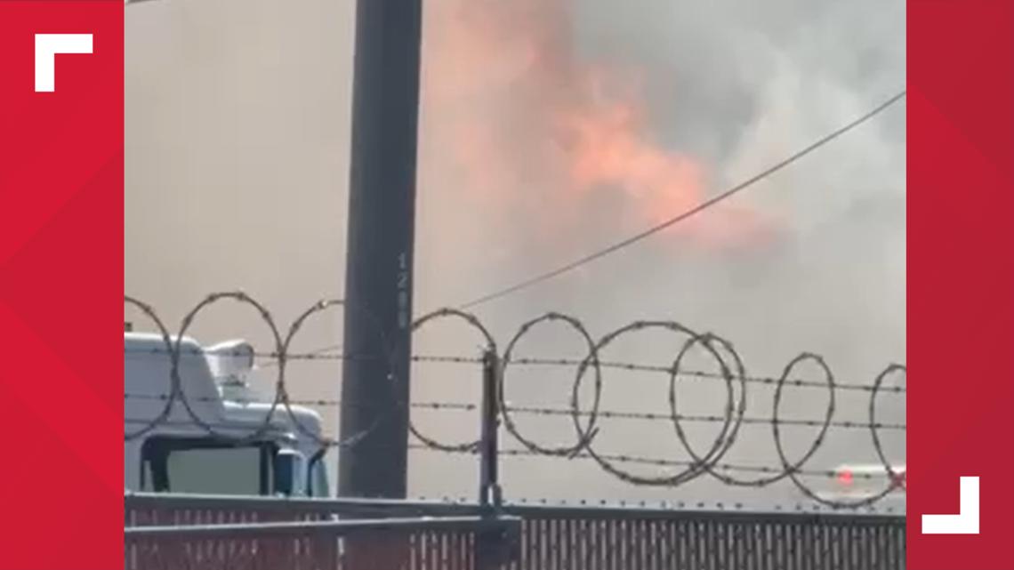 Manteca fire, smoke | Crews battle 3-alarm fire | abc10.com