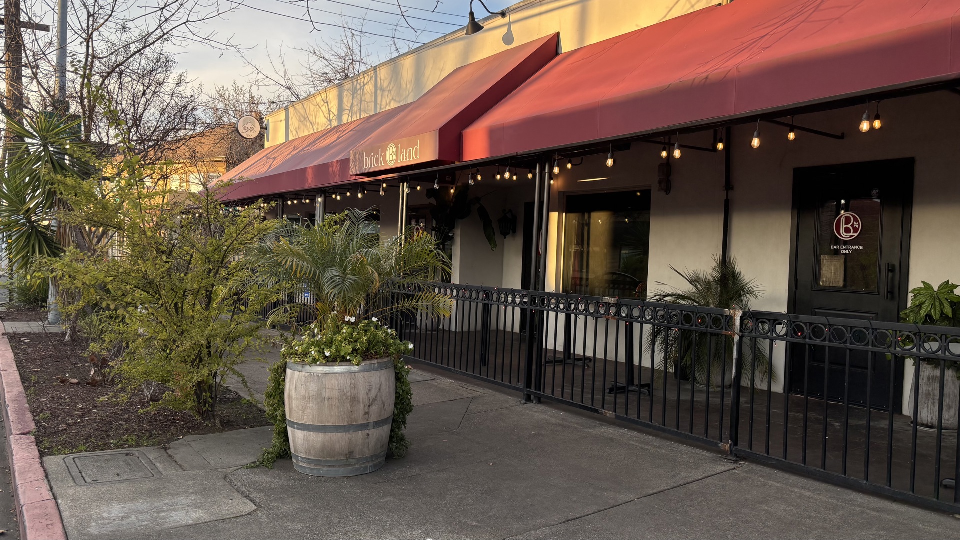 East Sacramento rallies around Brickland Restaurant after Christmas ...