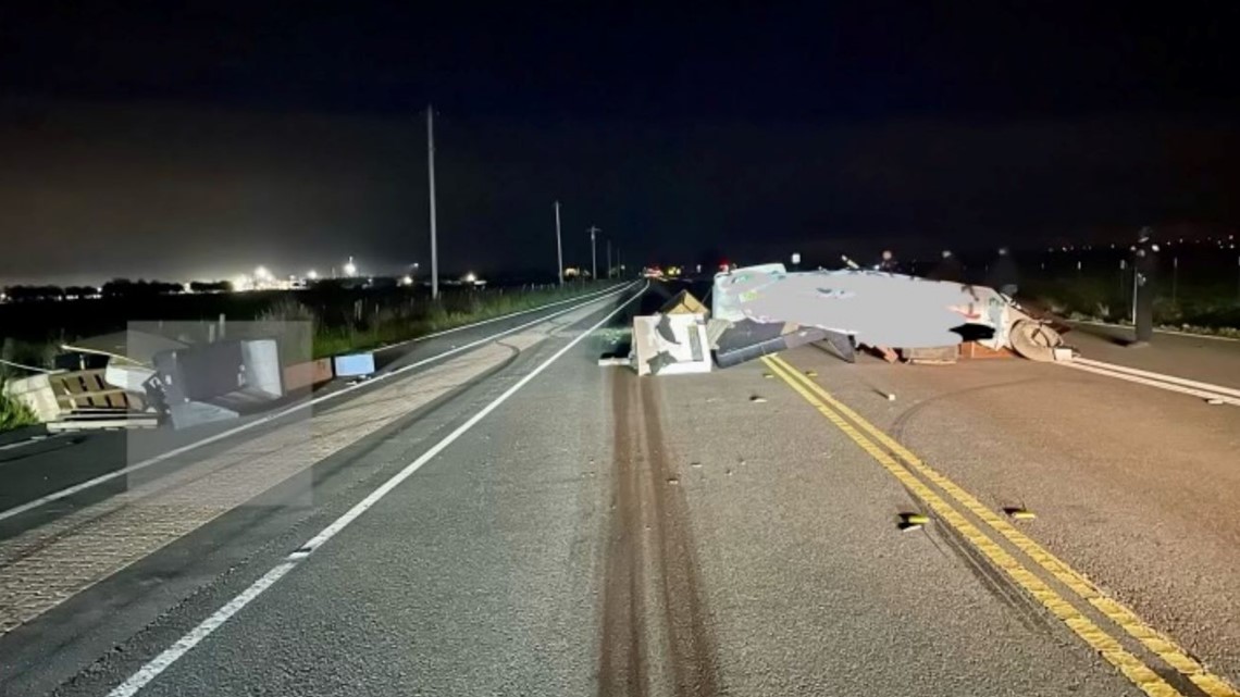 Fairfield police arrest 11 for blocking Travis Air Force Base | abc10.com