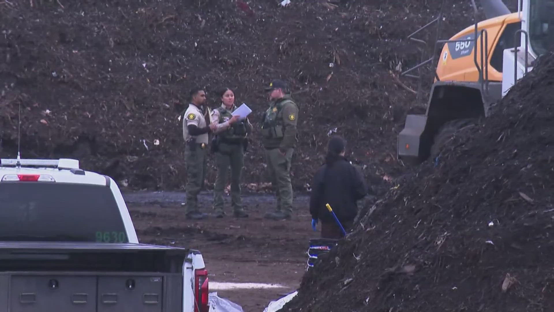 Recycling load collapses onto truck, killing driver at Yolo County ...