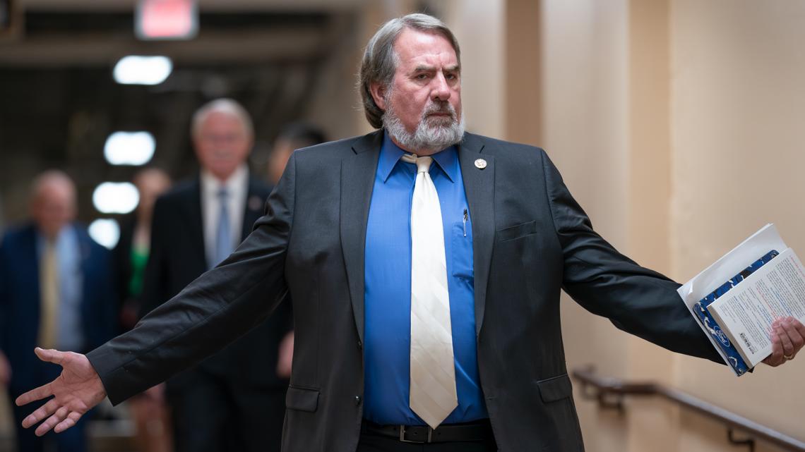 Rep. Doug LaMalfa faces hostile town hall in Chico | abc10.com