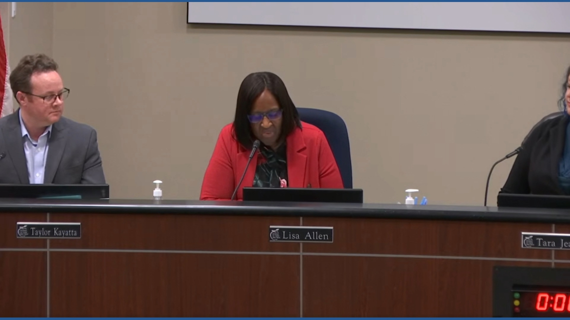 Sacramento City Unified School District Superintendent Lisa Allen ...