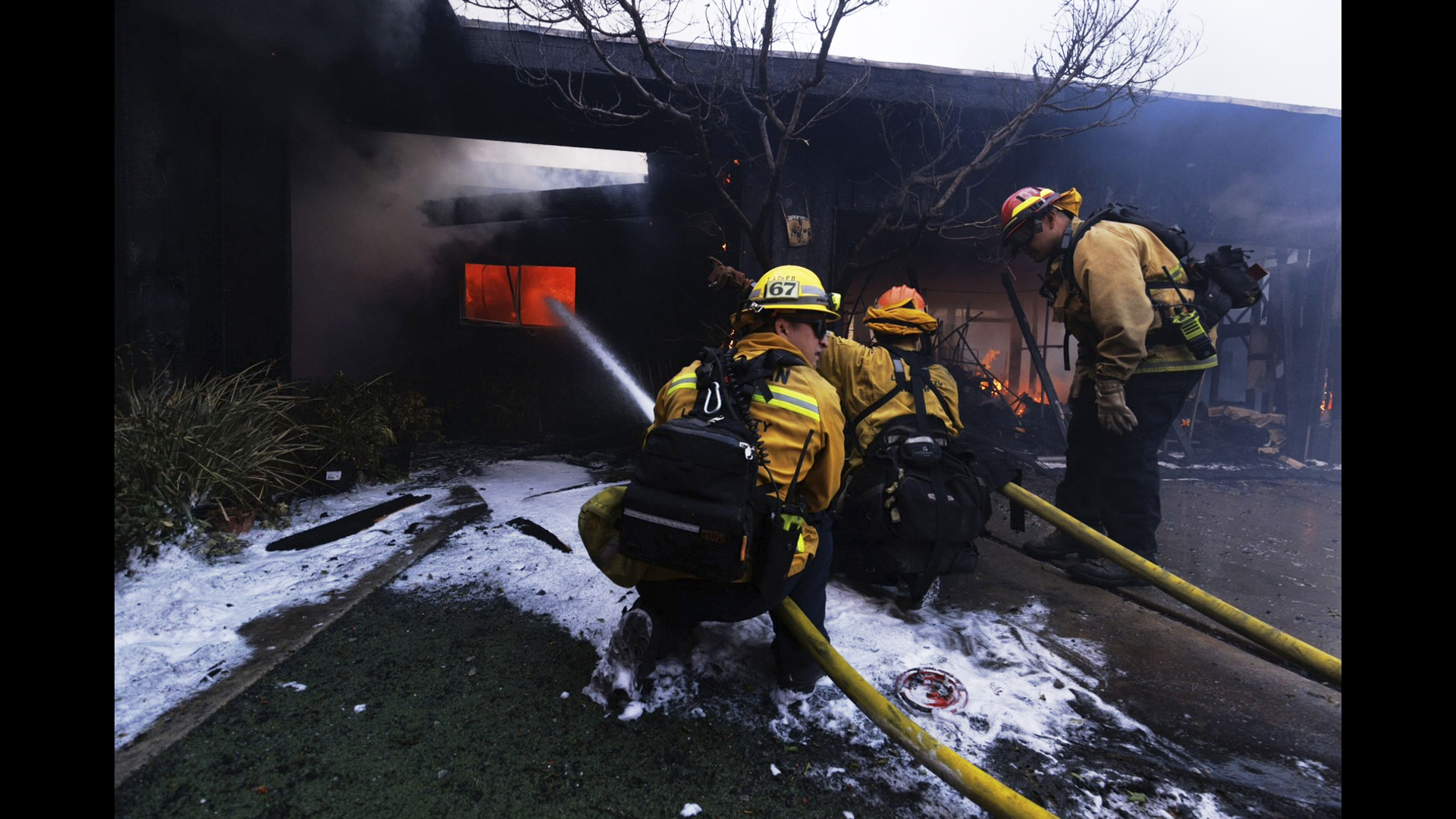 How do fire hydrants work? | Los Angeles County fires | abc10.com