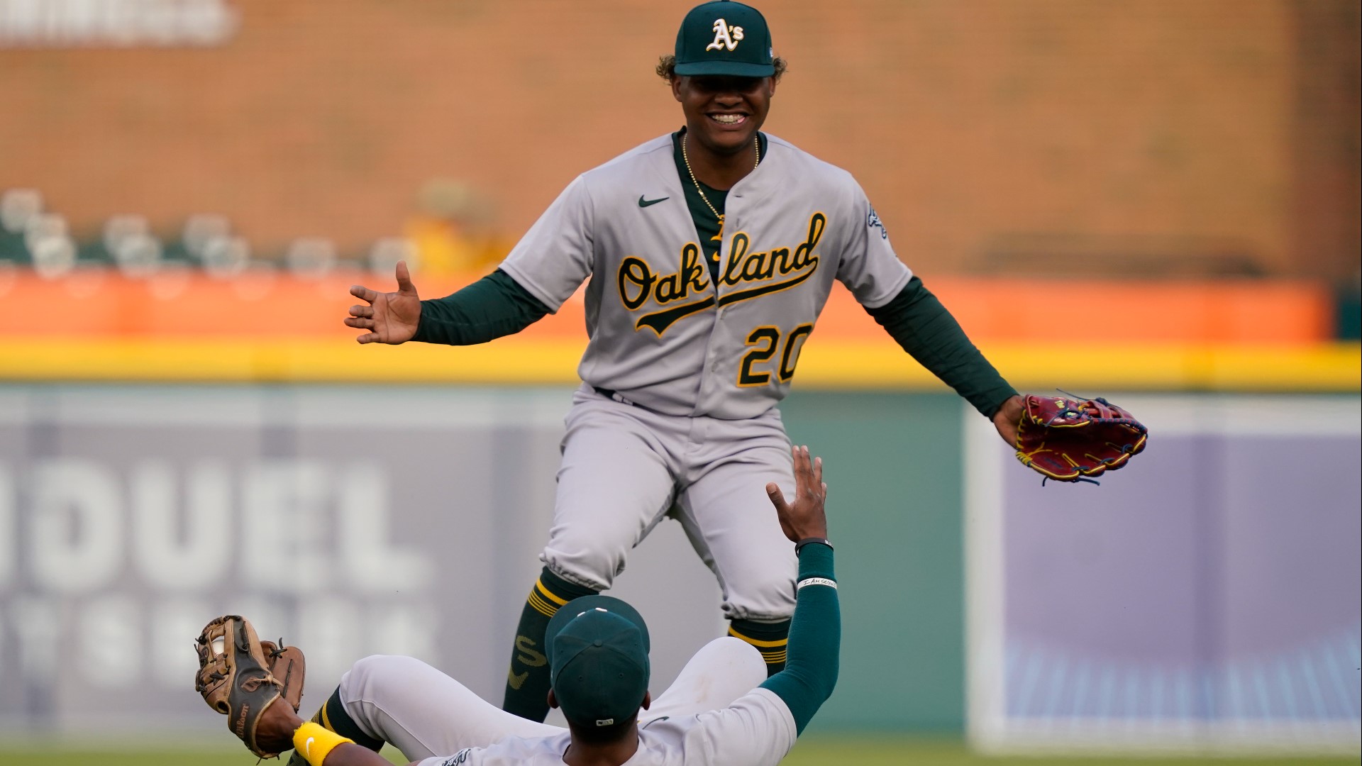 Road teams sweep unusual A's-Tigers doubleheader | abc10.com