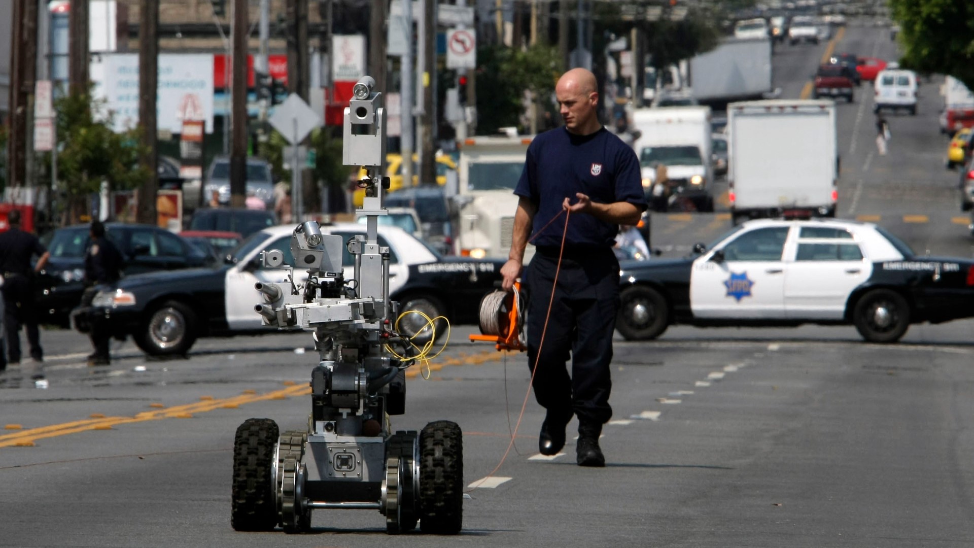 Police rarely deploy deadly robots to confront suspects in U.S. | abc10.com