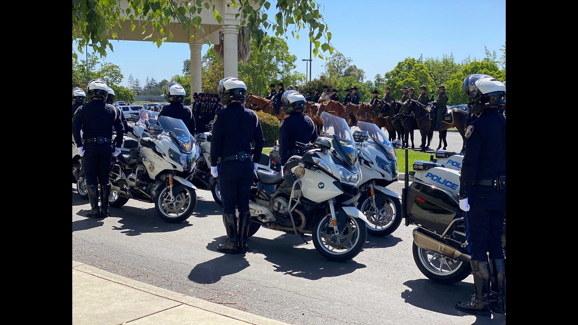 Memorial service and procession for Officer Jimmy Inn | abc10.com