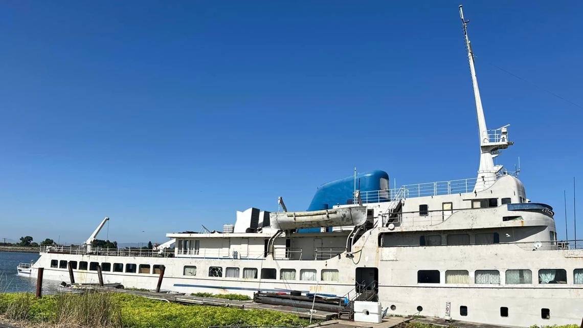 Ship in the Delta is leaking fuel, oil | abc10.com
