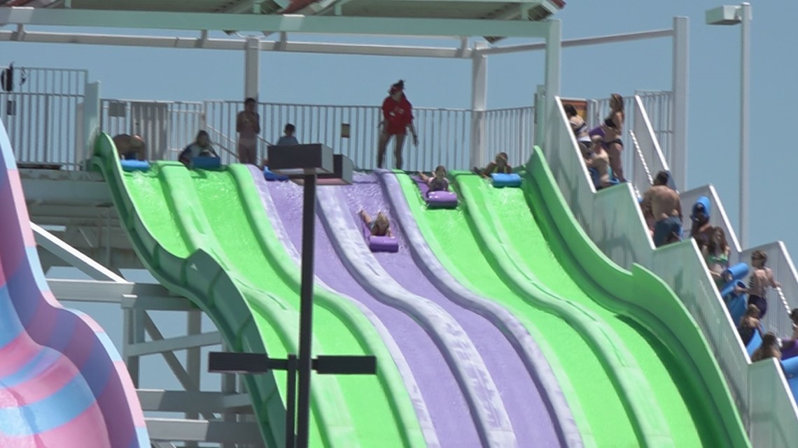 Roseville Sunsplash water park stabbing: Police seek answers | abc10.com