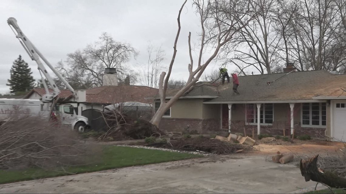 Many still without power in Sacramento after massive winter storm hits ...