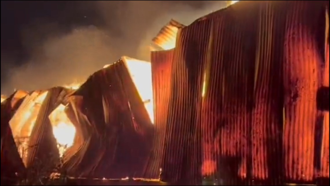 Stockton Firefighters extinguish 5-alarm Main St. warehouse fire ...