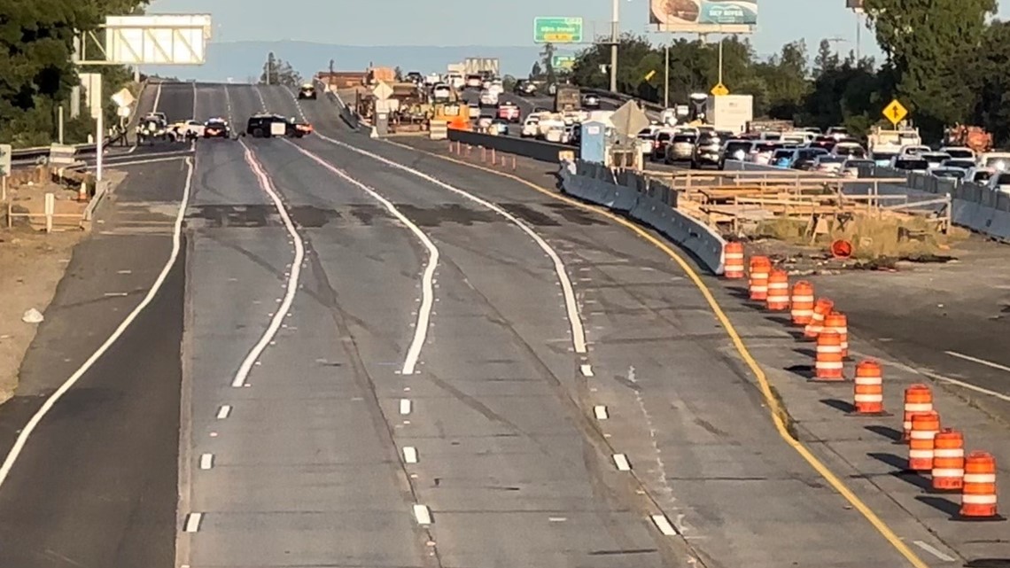 Deadly crash on eastbound Highway 50 in Sacramento | abc10.com