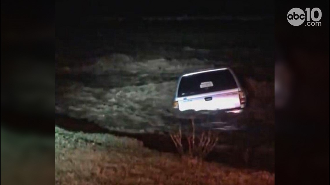 Vehicle under flood waters leads to driver rescue near Tracy | abc10.com
