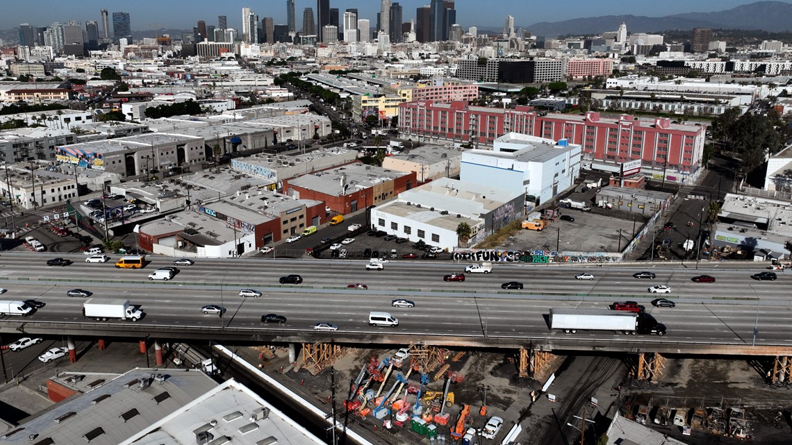 Los Angeles freeway is fully reopened after arson fire | abc10.com
